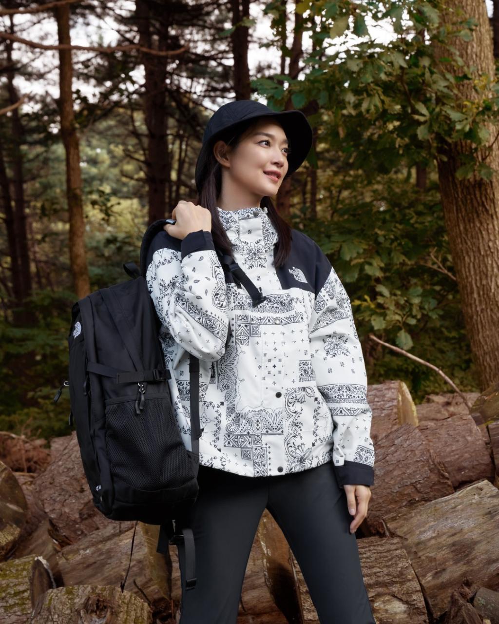 익스트림무비 - 신민아 노스페이스 22FW