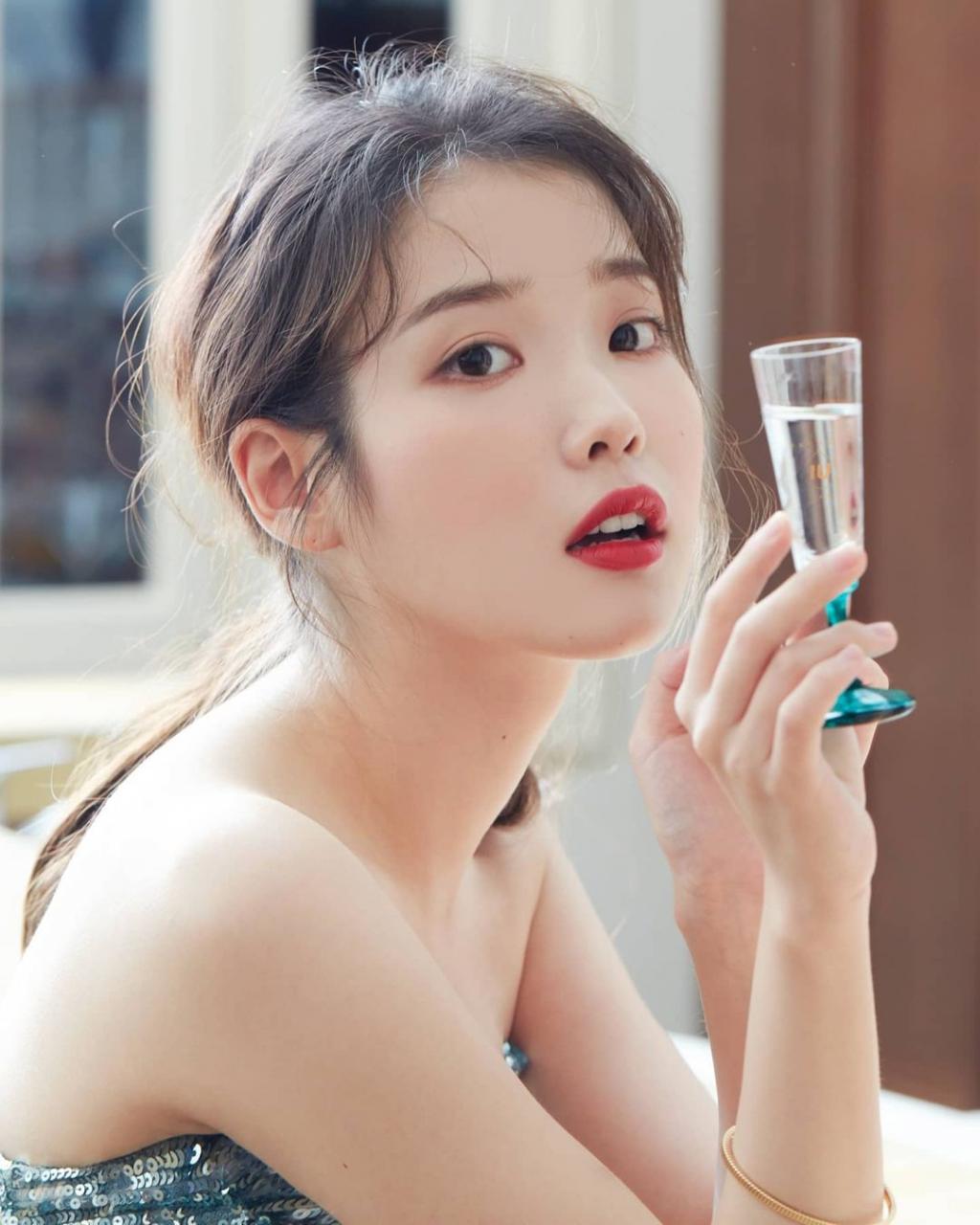 익스트림무비 - 아이유 참이슬화보 4차