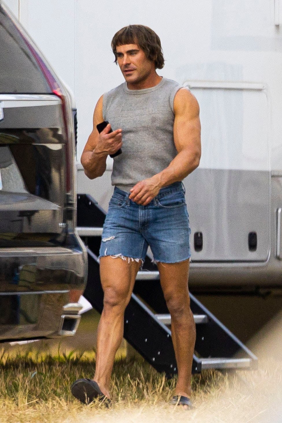 익스트림무비 - [아이언 클로] 촬영 중인 잭 에프론 근황