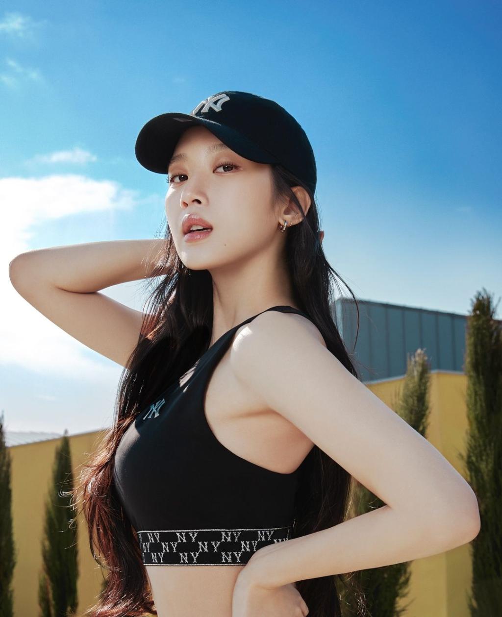 익스트림무비 - 문가영 MLB 24SS