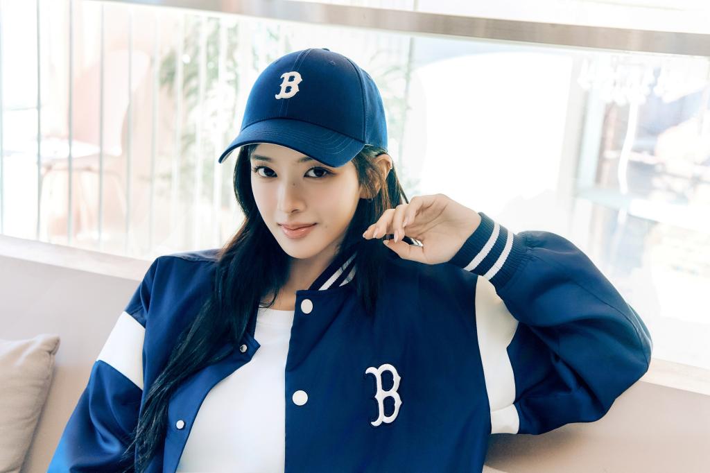 익스트림무비 - '황야' 노정의 MLB 24SS 바시티 컬렉션 화보 #1