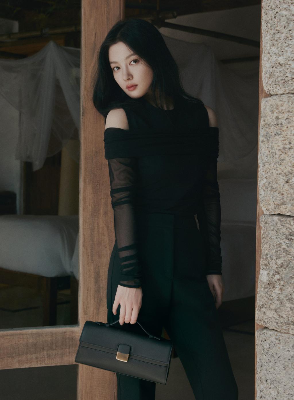 익스트림무비 - 김유정 쿠론 24SS 화보 #2