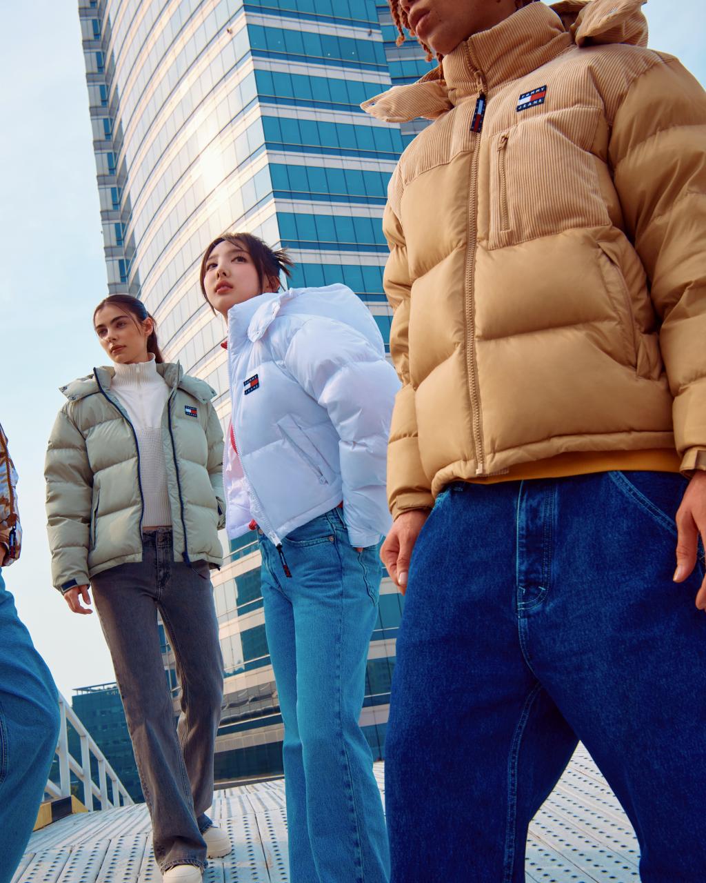 익스트림무비 오늘 갤러리 트와이스 나연 타미진스 23fw 알래스카 푸퍼 캠페인 화보 하퍼스바자 스테이씨 레인저스 Fc 방문