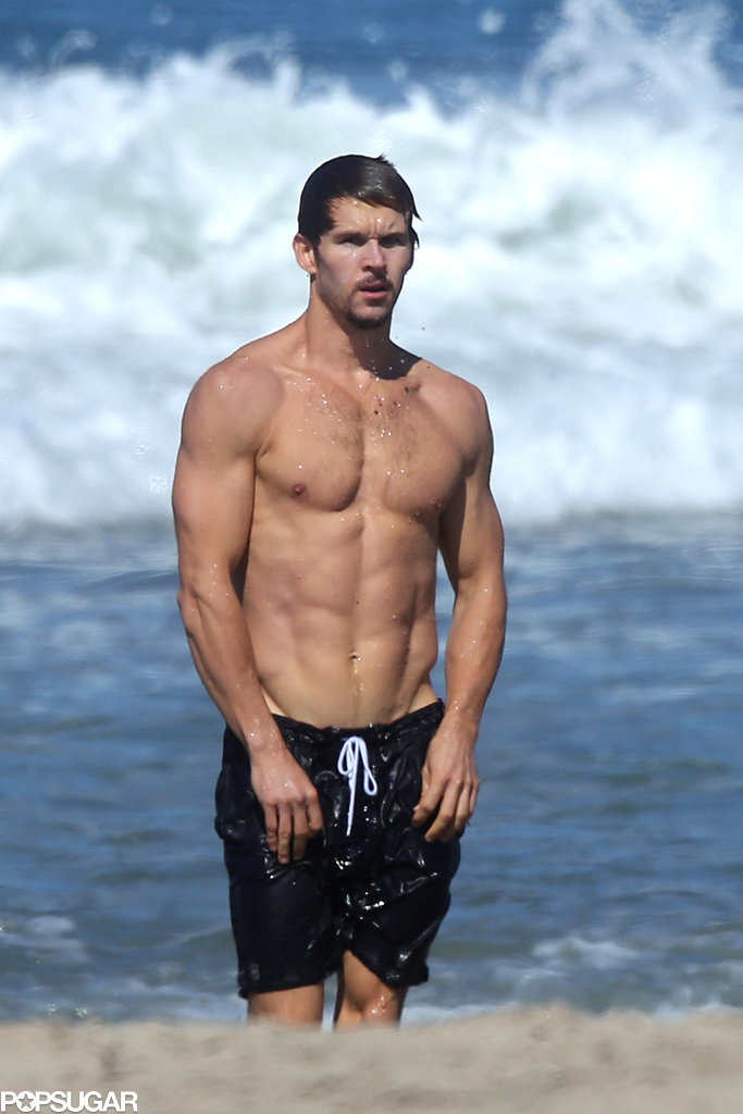 익스트림무비 - 2014년 가장 섹시한 남성 셀러브리티들의 상의탈의샷 베스트 21